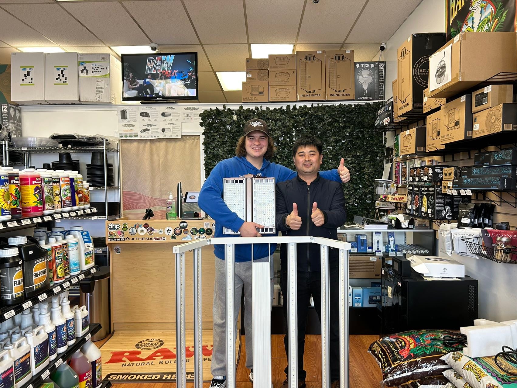 Nice Meeting Garden World Hydroponics! – Growers-republic